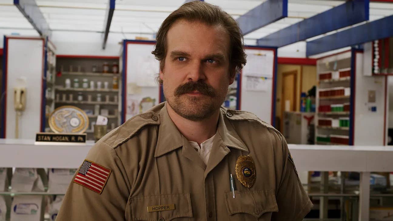 David Harbour on "Young Fame" and “Selfish Desire” as Harassment Claims ...