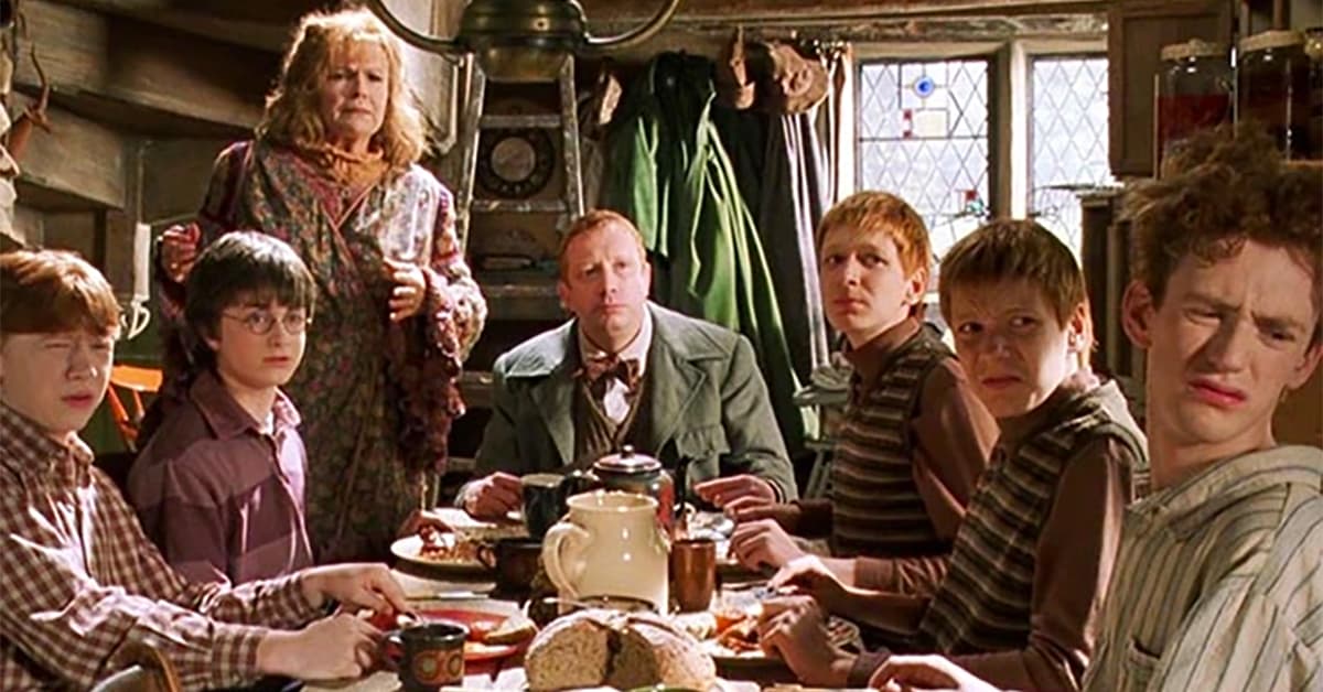 Who Are the New Weasley Children in the Harry Potter Reboot TV Series ...